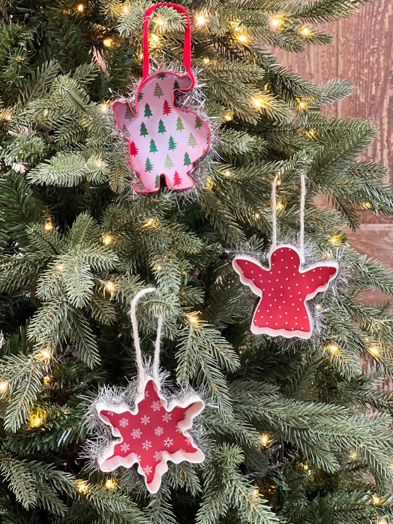 DIY Cookie Cutter Ornament - The Shabby Tree