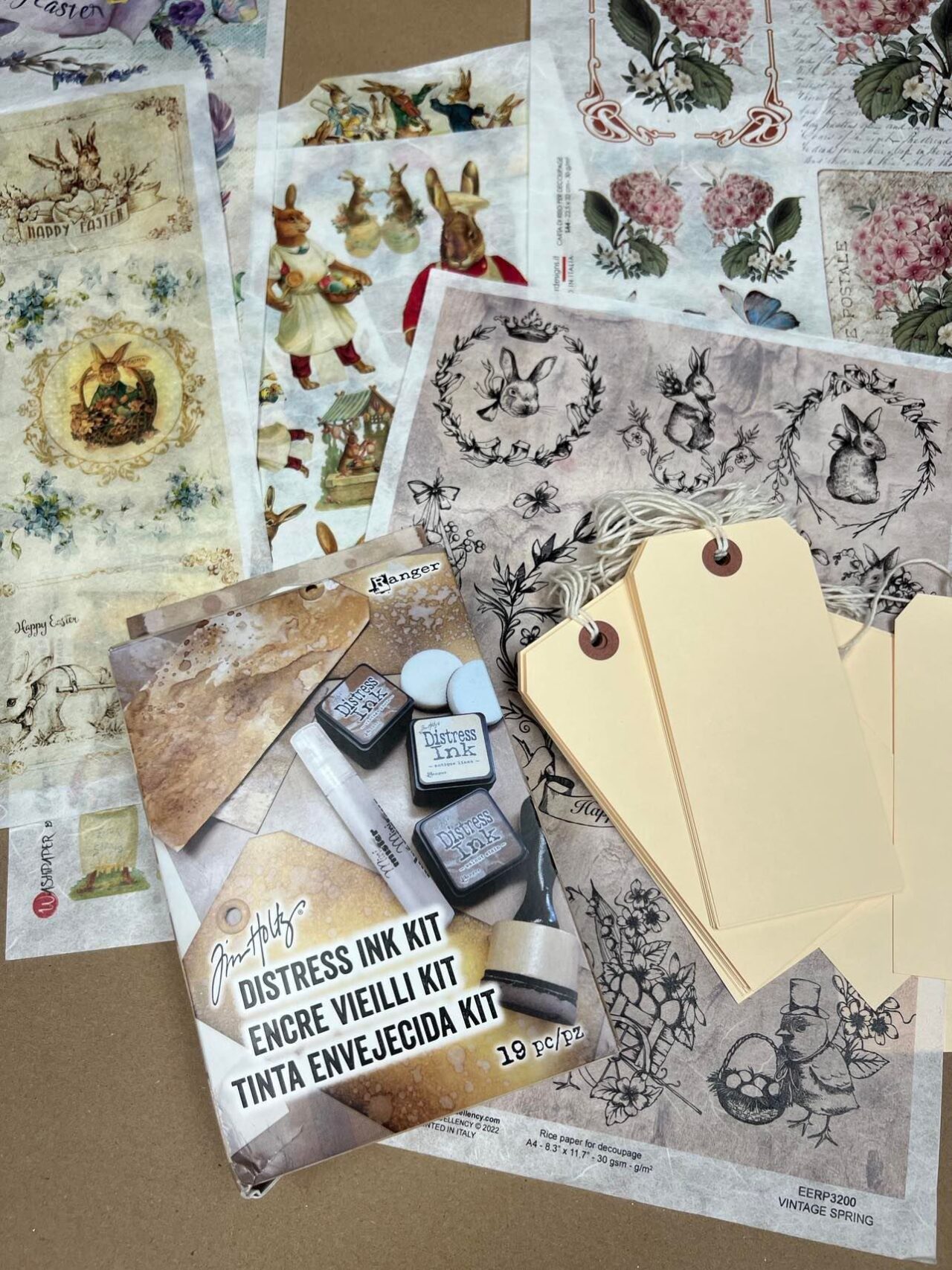 Hang Tag Craft Using A Distress Ink Kit - The Shabby Tree