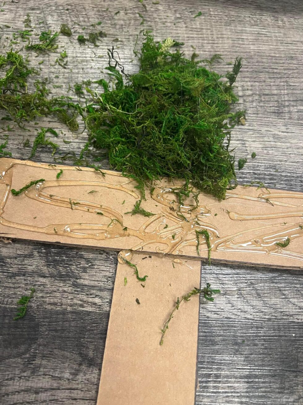 DIY Cross Using Paper Lunch Bags - The Shabby Tree