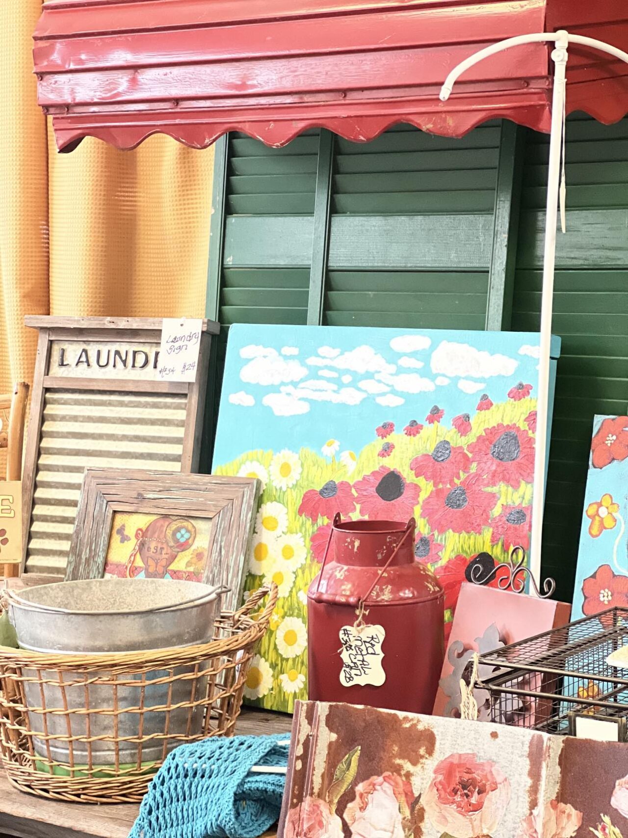 The Shabby Tree Booth - The Shabby Tree