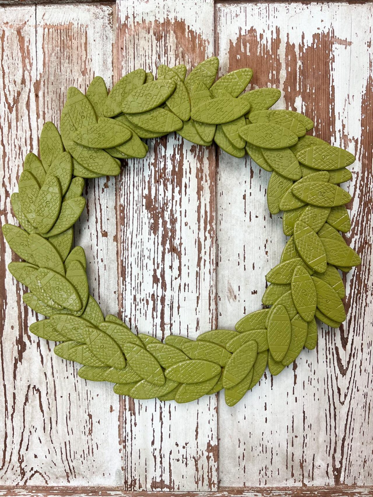 DIY Wood Biscuit Wreath - The Shabby Tree