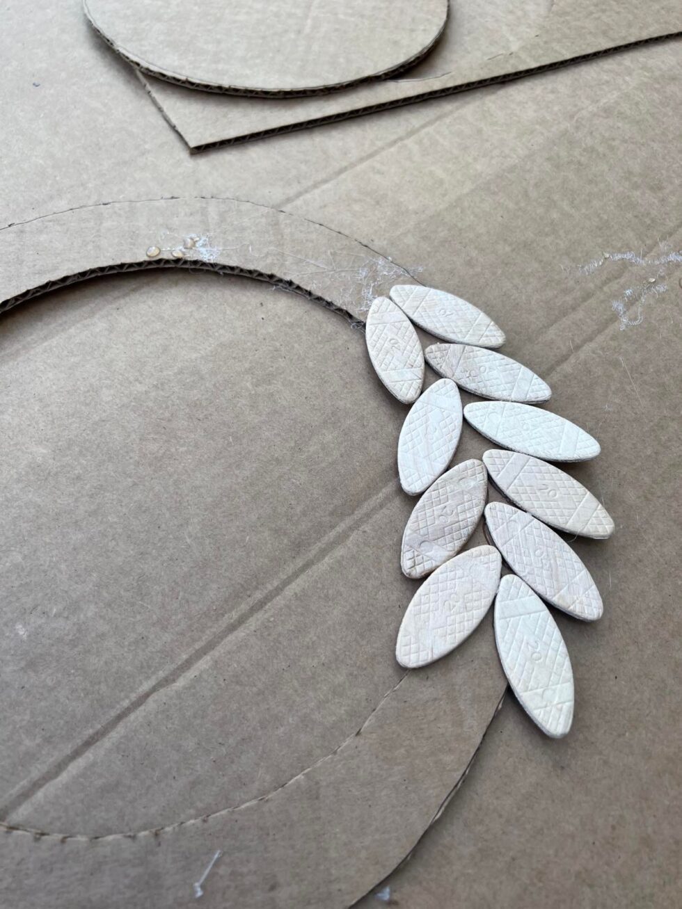 DIY Wood Biscuit Wreath - The Shabby Tree