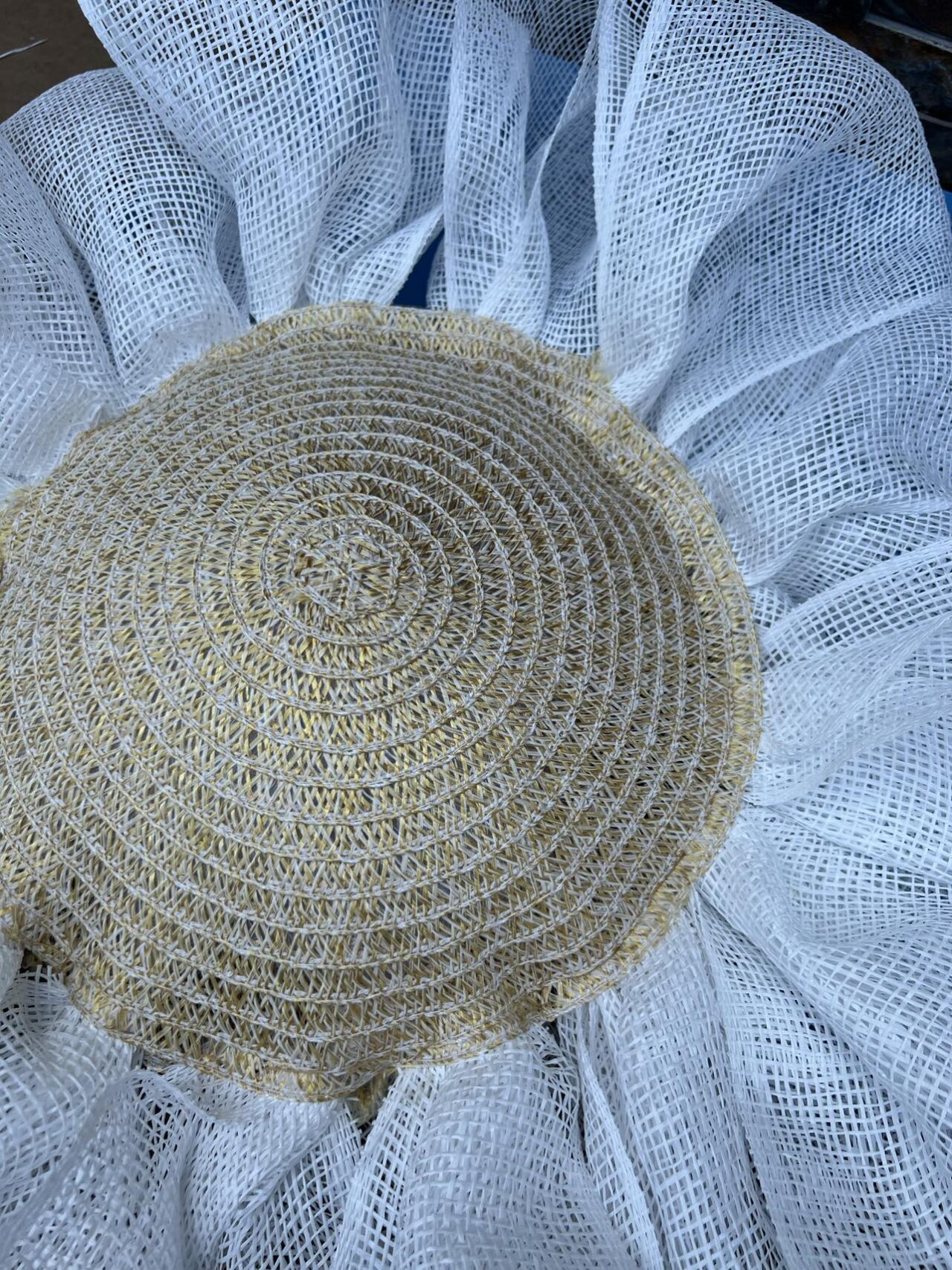 How To Make A Daisy Wreath Using Mesh Ribbon - The Shabby Tree