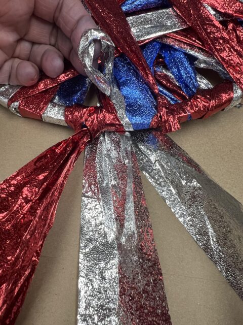 How To Use Dollar Tree Streamers To Make An Americana Decoration - The ...