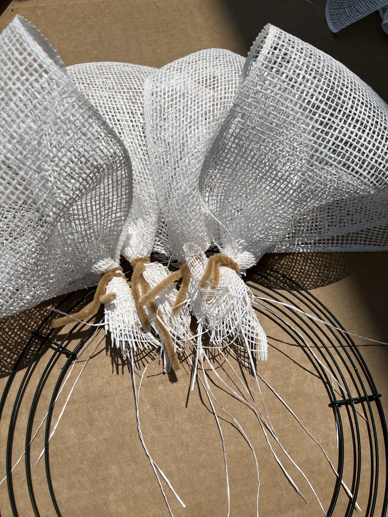 How To Make A Daisy Wreath Using Mesh Ribbon - The Shabby Tree