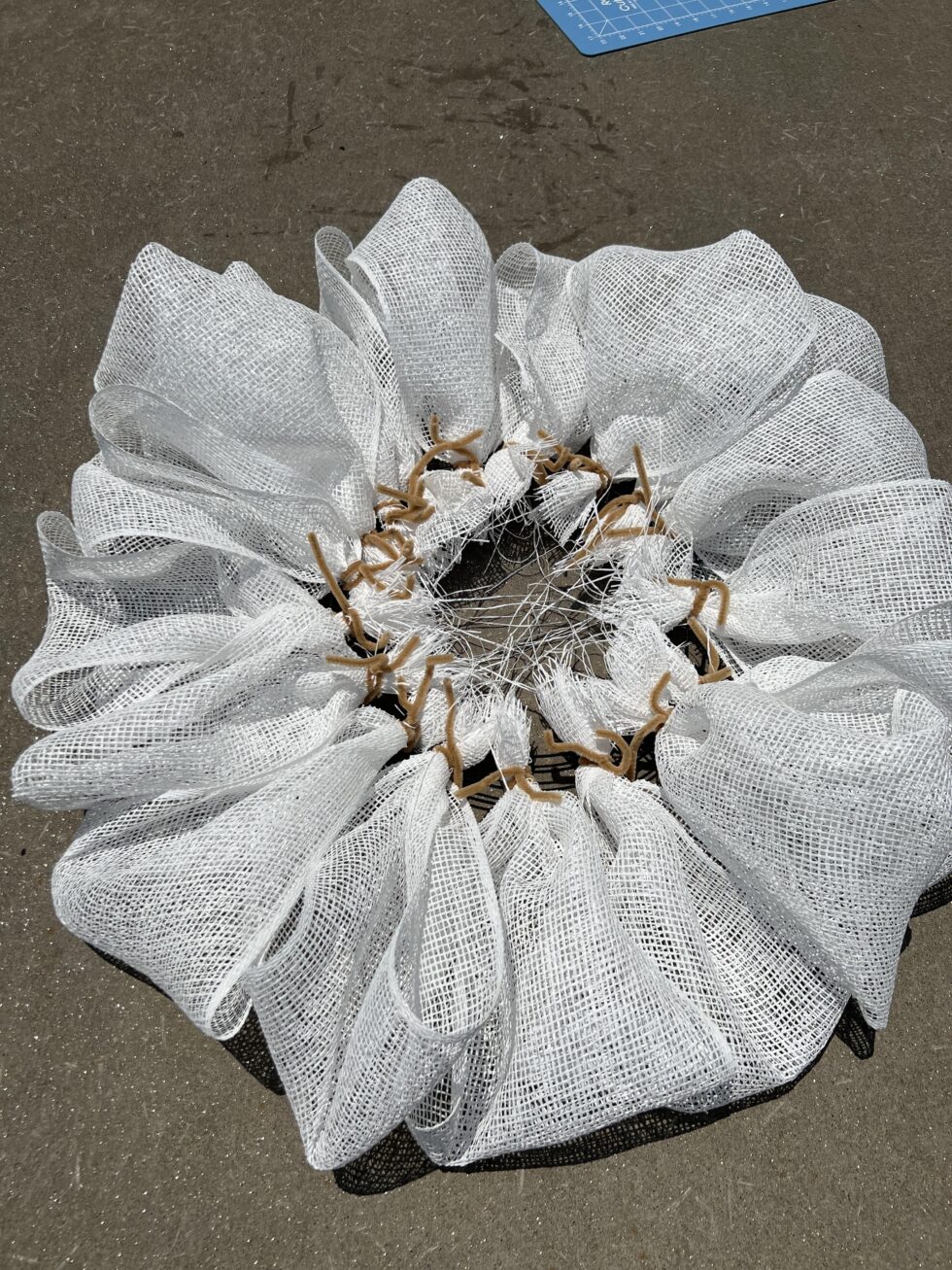 How To Make A Daisy Wreath Using Mesh Ribbon - The Shabby Tree