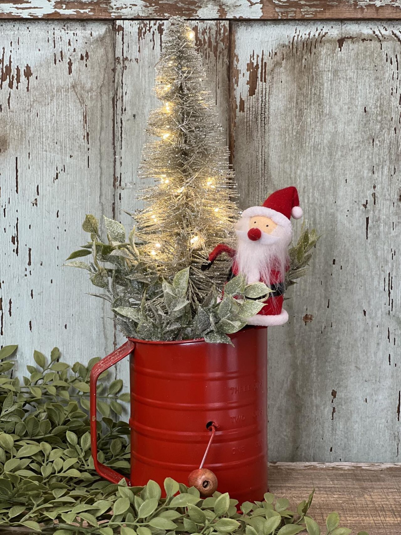 How To Turn A Sifter Into A Christmas Decoration - The Shabby Tree