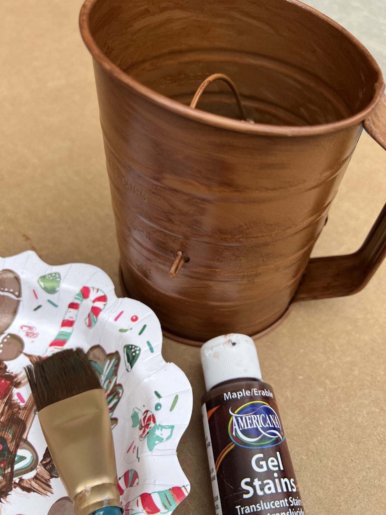 How To Turn A Sifter Into A Christmas Decoration - The Shabby Tree