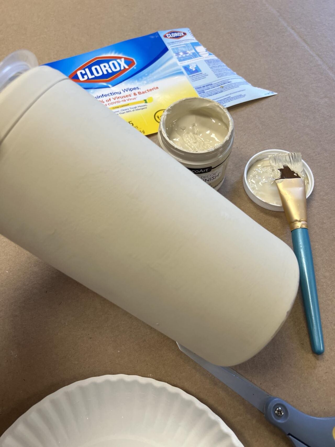 How To Make A Tissue Holder Out Of A Clorox Wipe Container - The Shabby ...