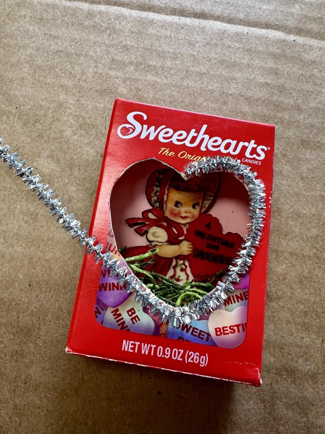 How To Make A Valentine Decoration Out Of A Sweetheart Box - The Shabby ...