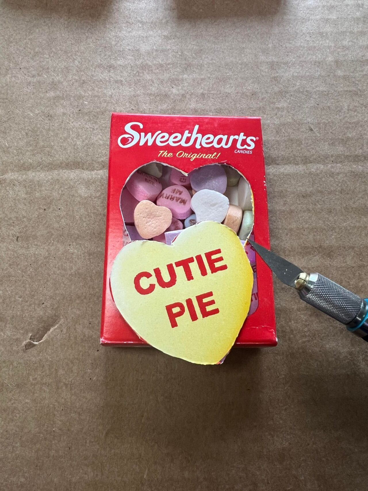 How To Make A Valentine Decoration Out Of A Sweetheart Box - The Shabby ...