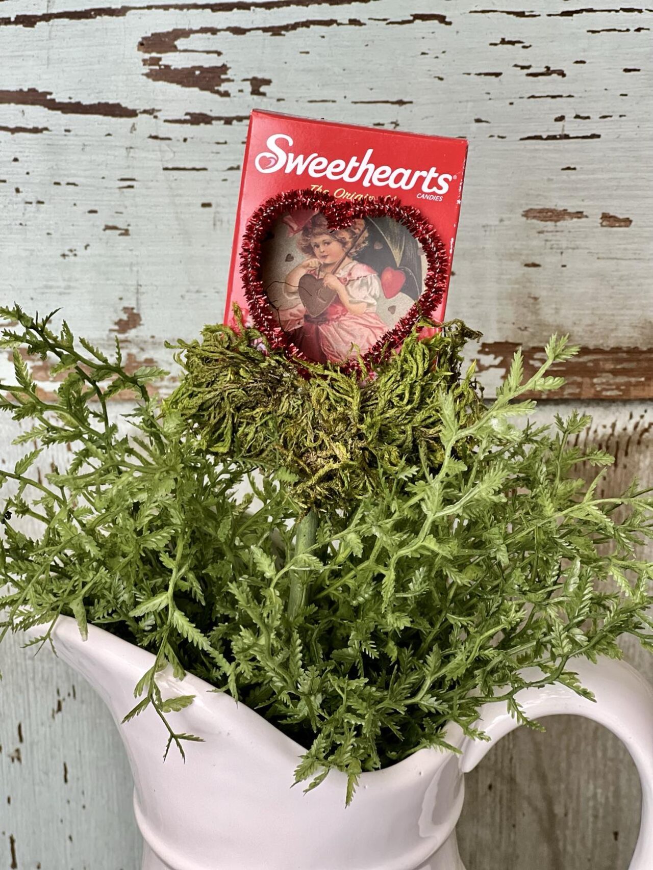How To Make A Valentine Decoration Out Of A Sweetheart Box - The Shabby ...