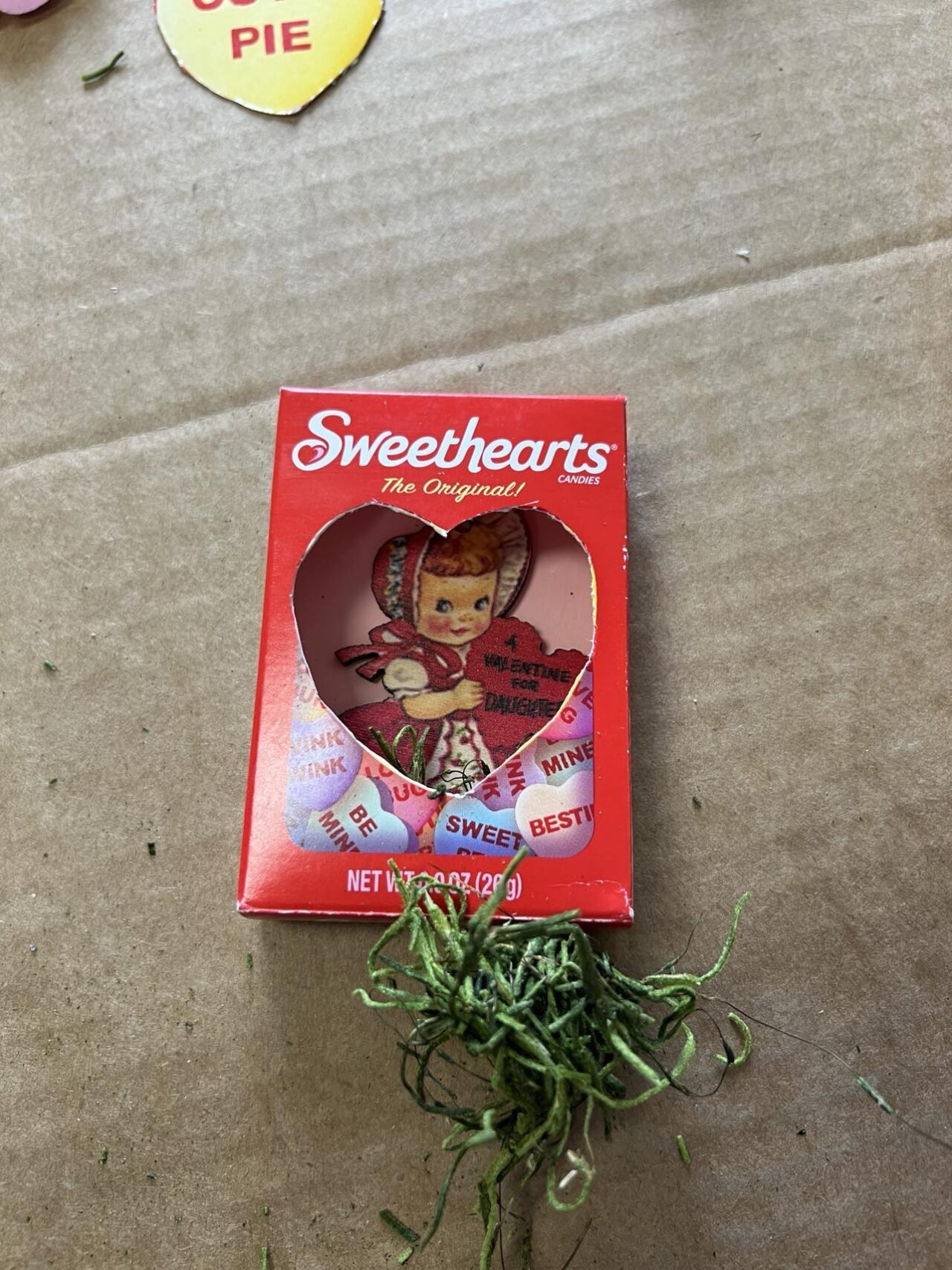 How To Make A Valentine Decoration Out Of A Sweetheart Box - The Shabby ...