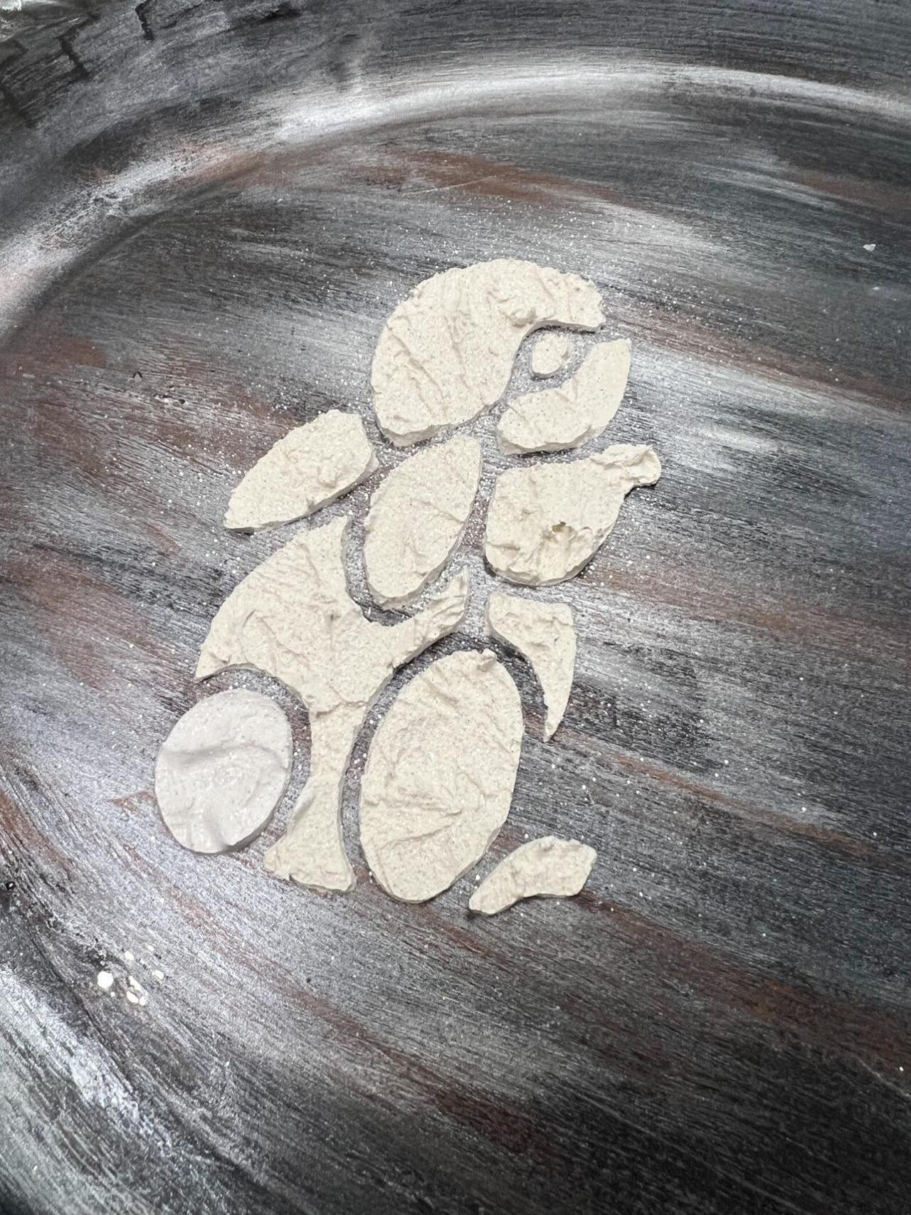 How To Use Fast Dry Spackling For A Spring Decoration - The Shabby Tree