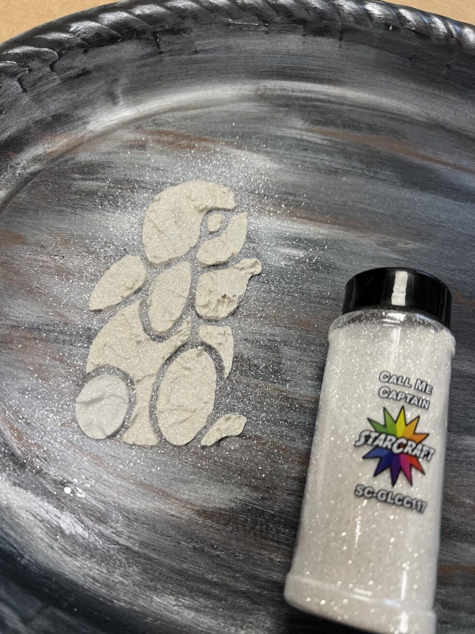 How To Use Fast Dry Spackling For A Spring Decoration - The Shabby Tree