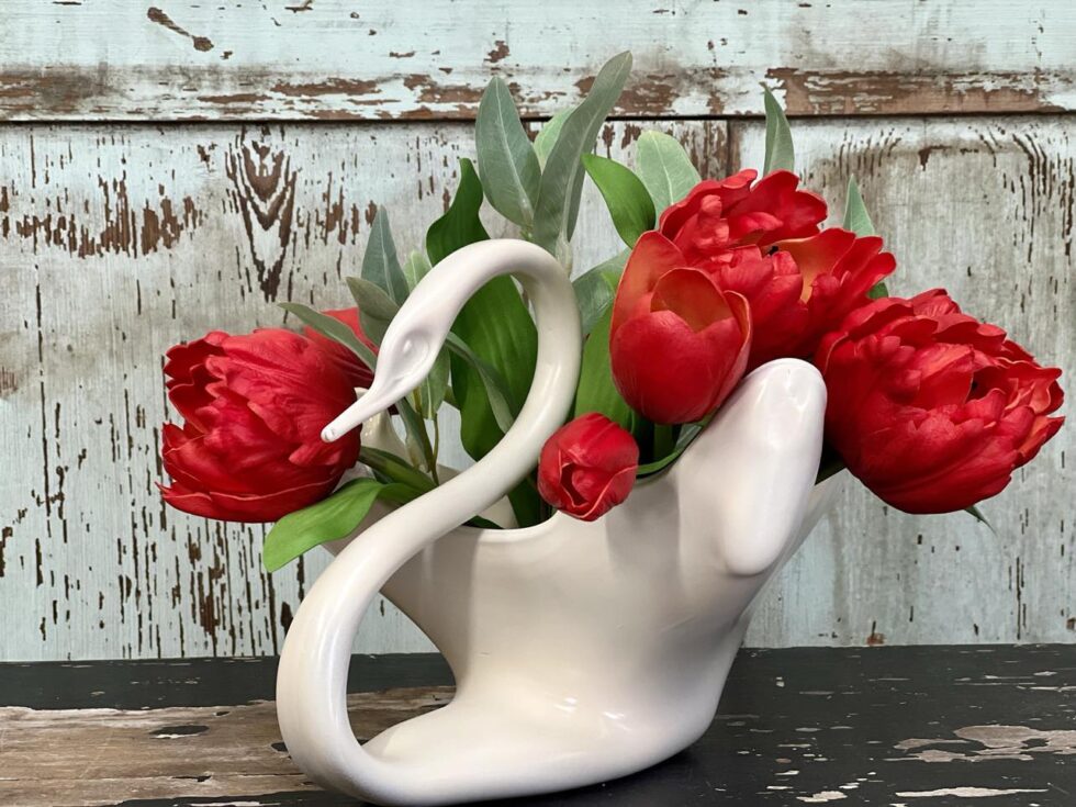 Glass Swan Makeover - The Shabby Tree