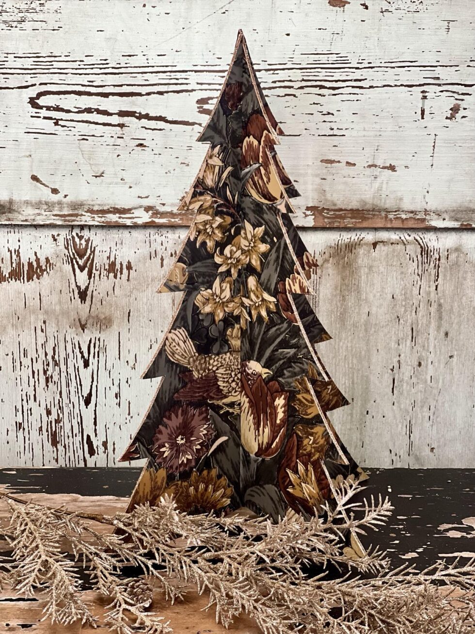 Wooden Tree Makeover - The Shabby Tree