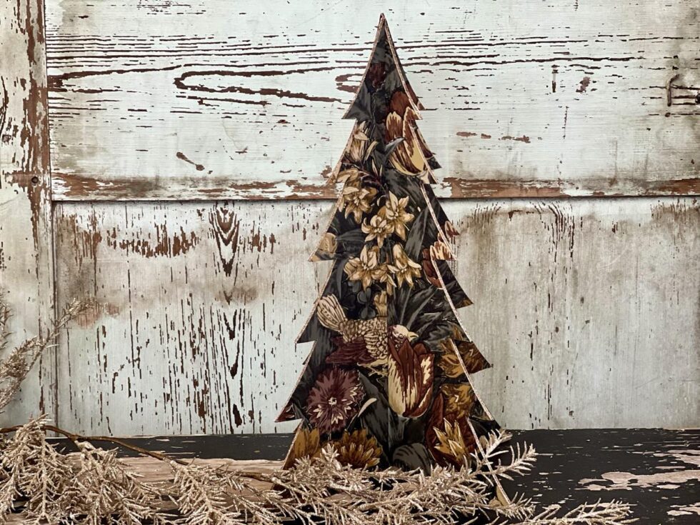 Wooden Tree Makeover - The Shabby Tree