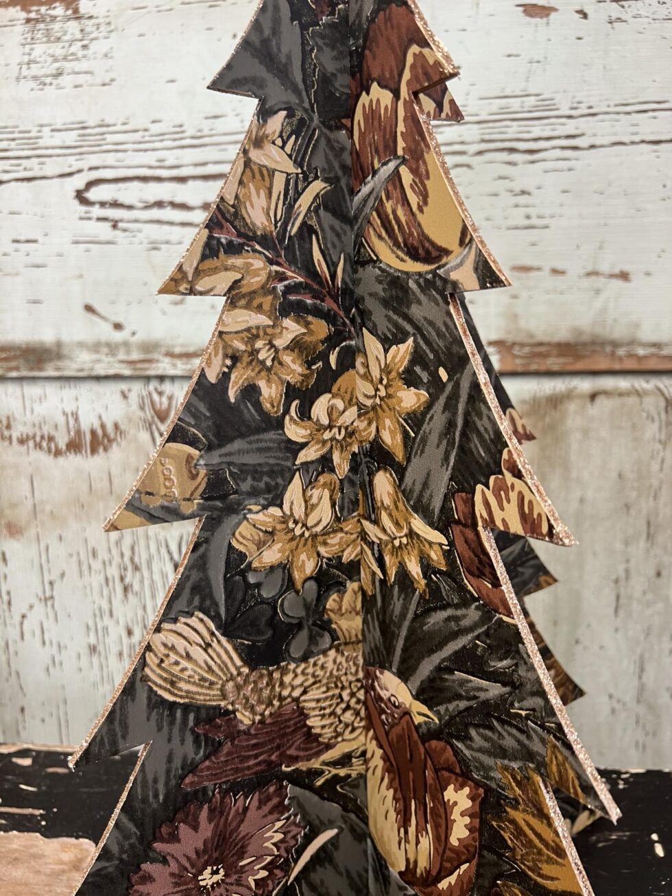 Wooden Tree Makeover - The Shabby Tree