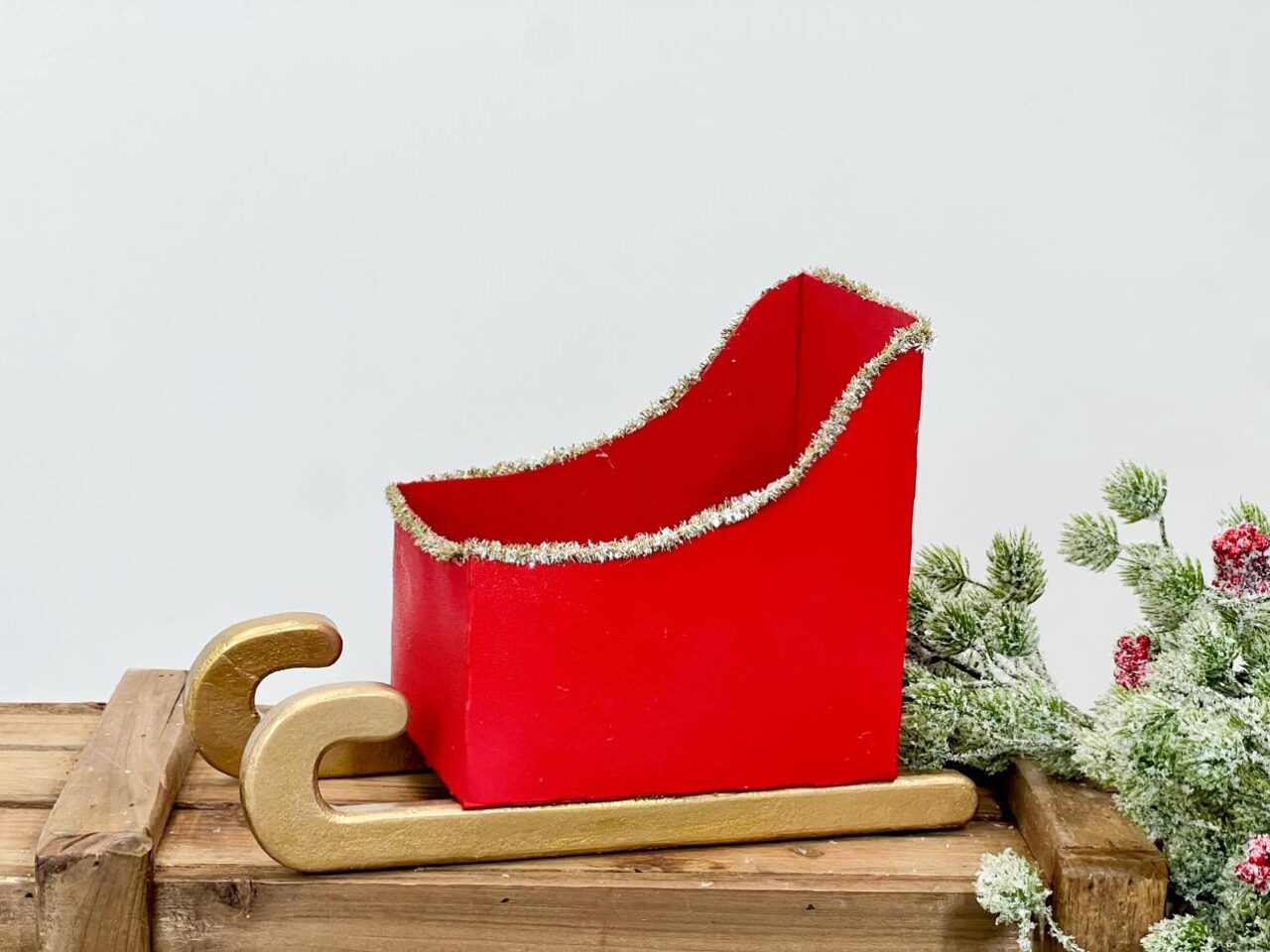 DIY Sleigh Decoration - The Shabby Tree