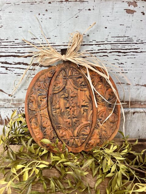 How To Make A Rustic Fall Decoration - The Shabby Tree