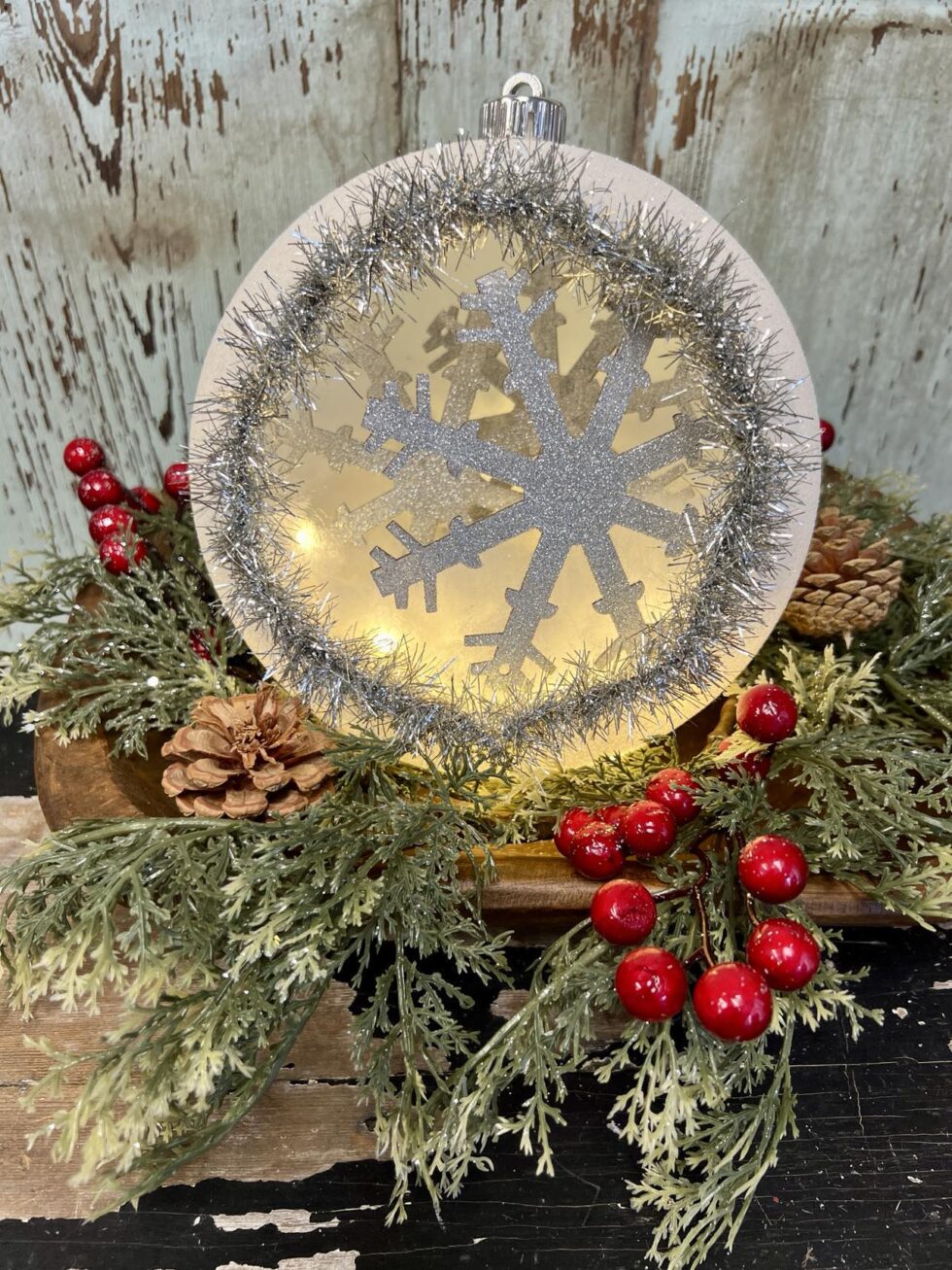 How To Make A Light Up Snowflake Decoration - The Shabby Tree