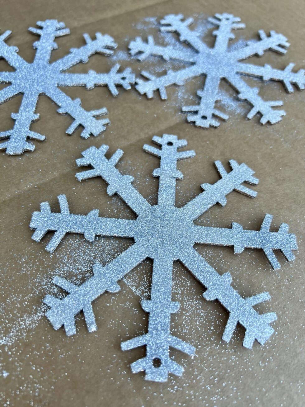 How To Make A Light Up Snowflake Decoration - The Shabby Tree