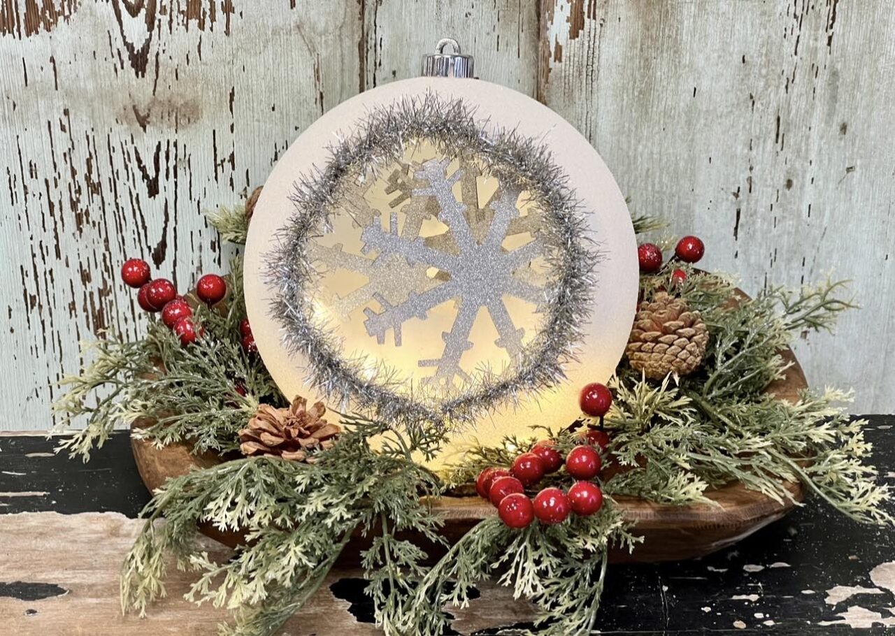 How To Make A Light Up Snowflake Decoration - The Shabby Tree