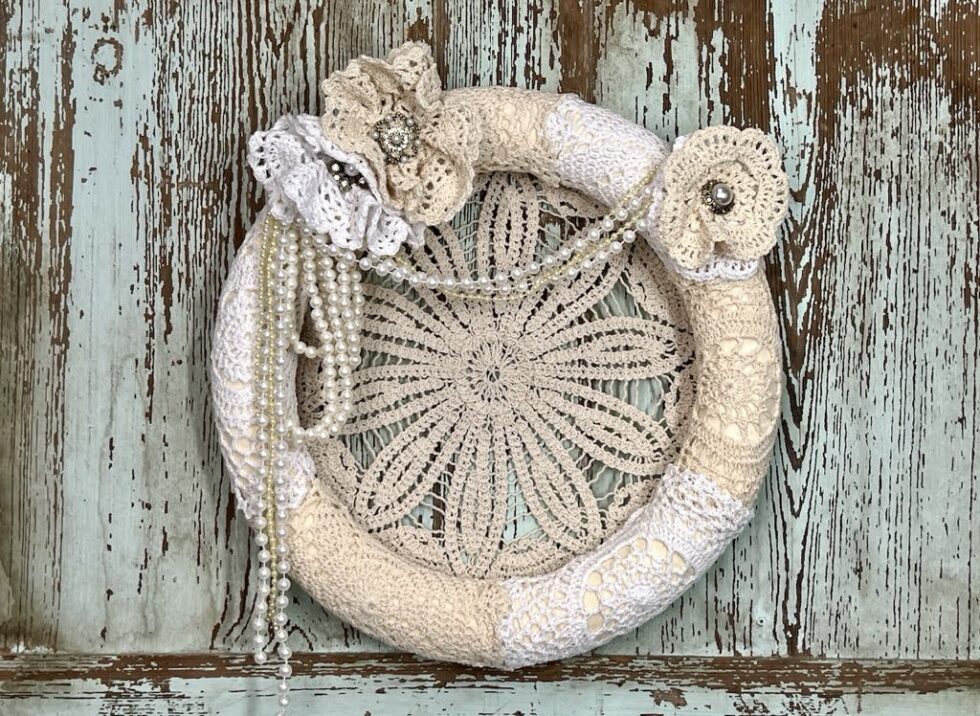 DIY Wreath Using Doilies - The Shabby Tree