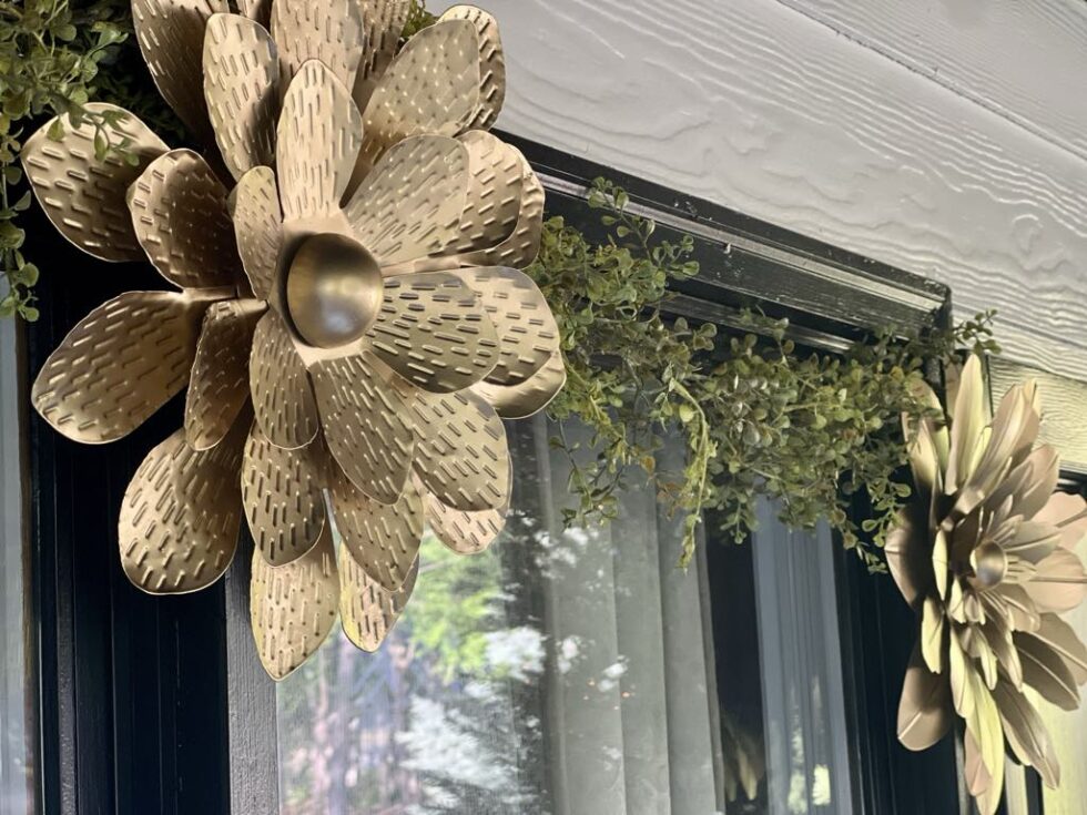 Dollar Tree Plus Metal Flower Makeover - The Shabby Tree
