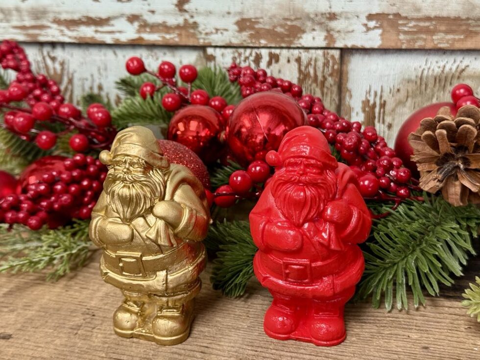 Using a Vintage Santa Mold With Casting Resin - The Shabby Tree