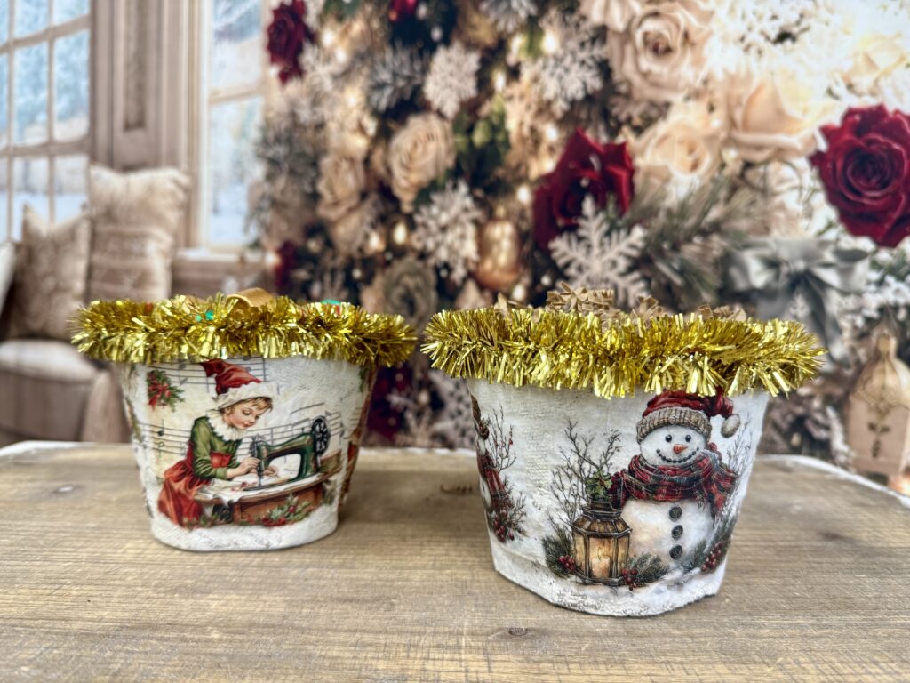DIY Christmas Containers Using Jiffy Pots - The Shabby Tree