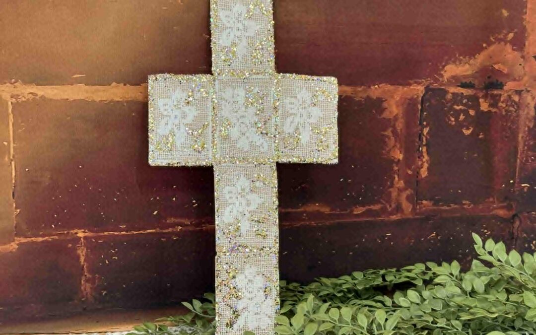 DIY Lace Cross - The Shabby Tree