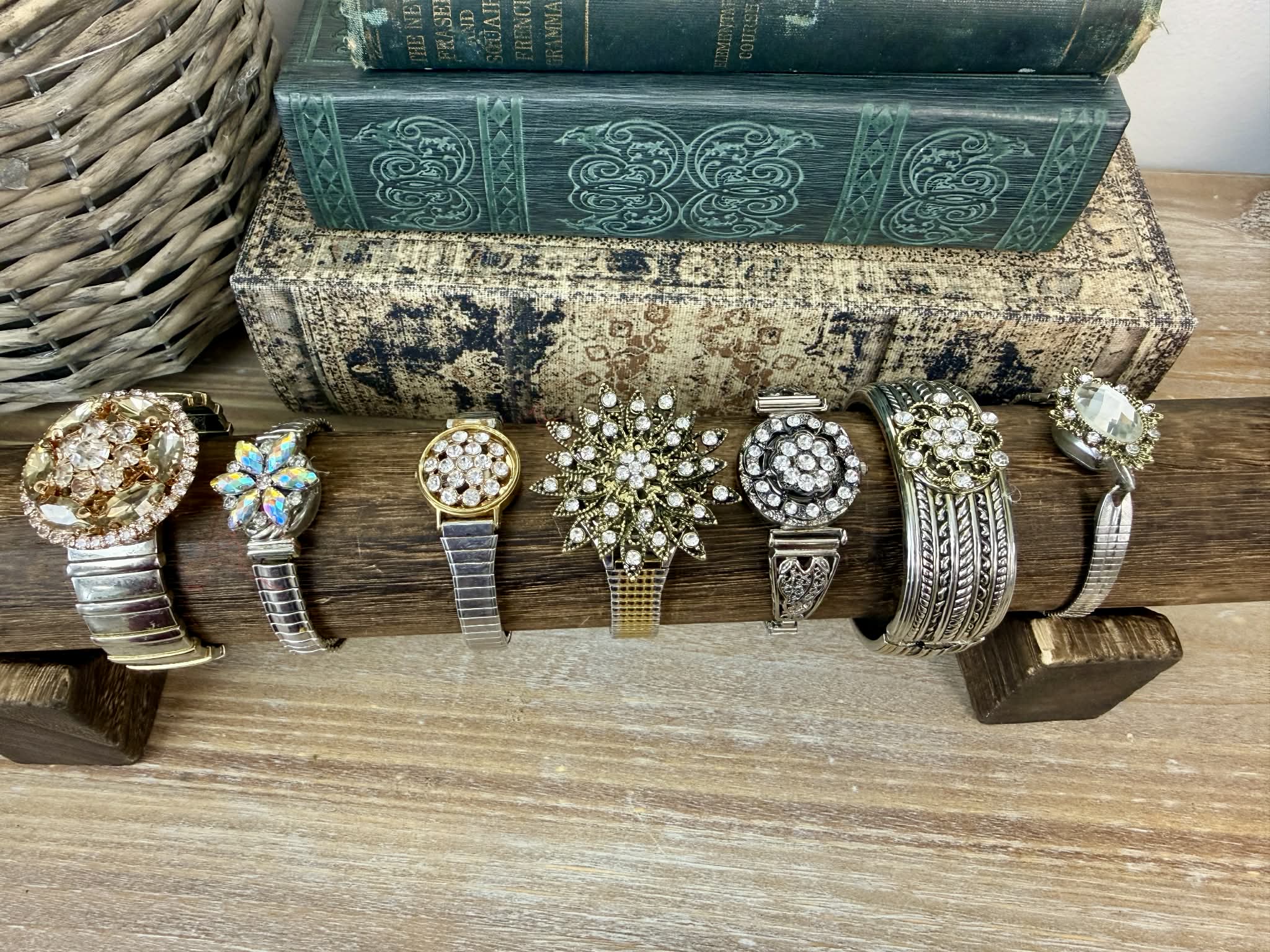 Creative Way To Repurpose Old Watches Into Unique Jewelry - The Shabby Tree